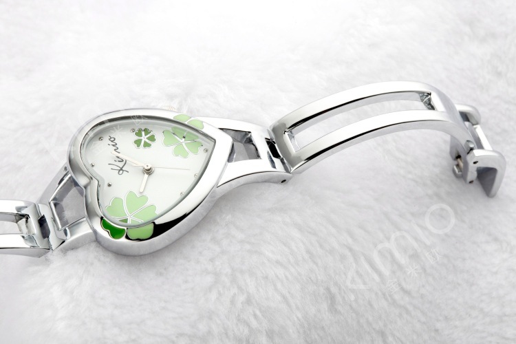 Clover And Heart Watch For Women on Luulla