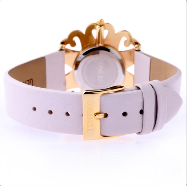 Vintage Pure Red Watch For Women(white) on Luulla