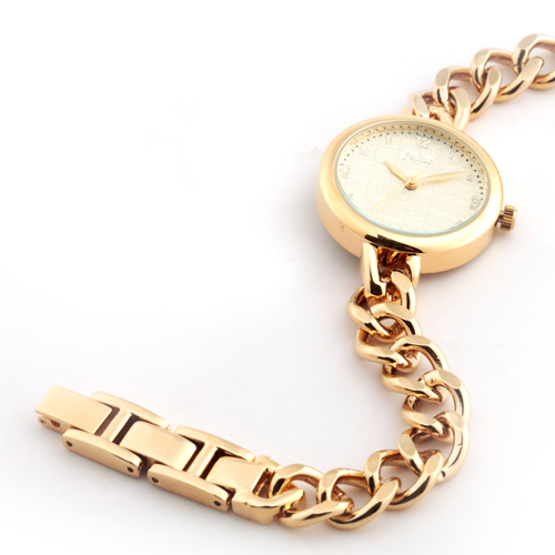 Golden Chain Elegent Round Watch For Women on Luulla